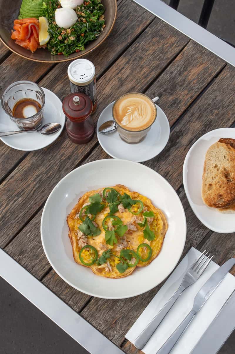 Eat — Botanical Hotel